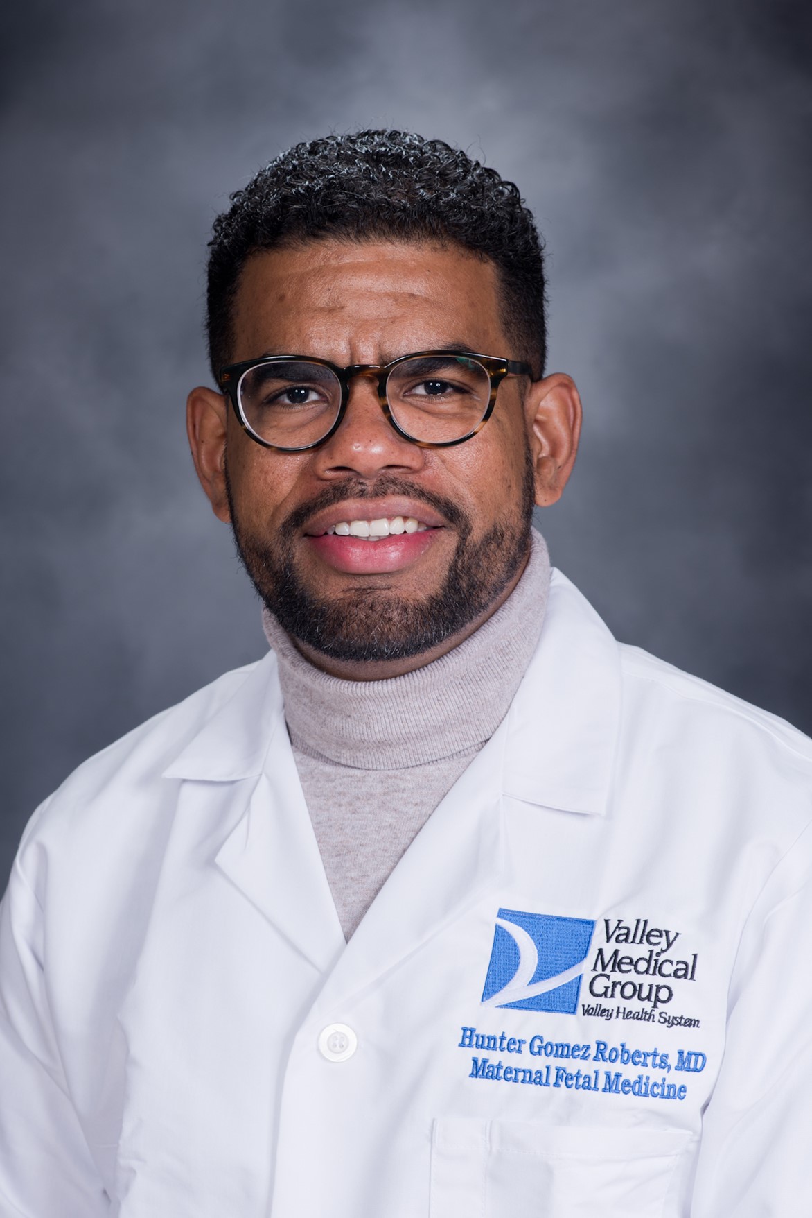 Dr. Hunter Gomez-Roberts, MD - Paramus, NJ - Maternal and Fetal Medicine